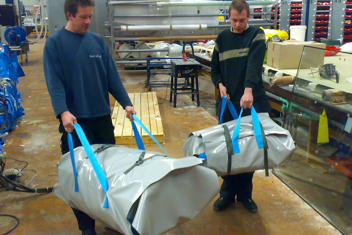 Rotor blade support- and lifting bag